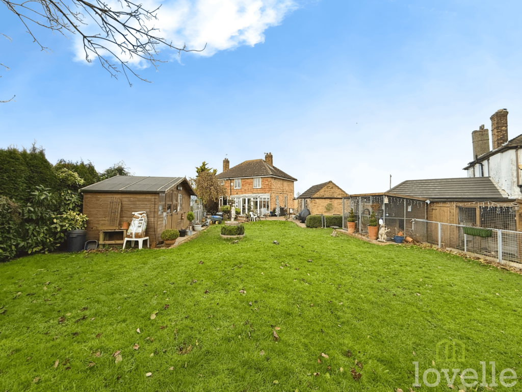 Gainsborough Road, Hemswell Cliff DN21 3 bed detached house for sale ...