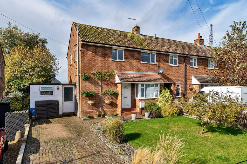Royston Road, Royston SG8 3 bed semi-detached house - £450,000