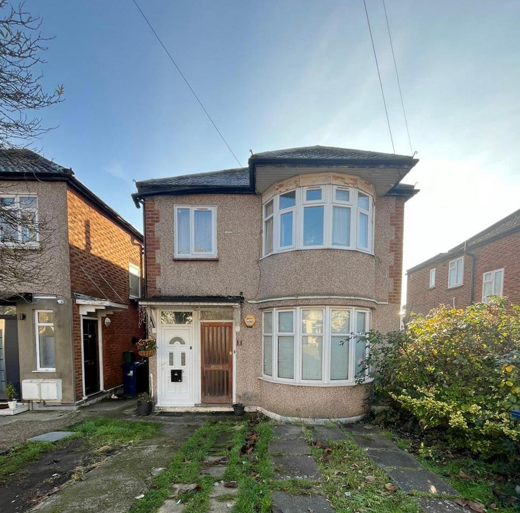 Greenford, UB6 2 bed flat - £1,800 pcm (£415 pw)