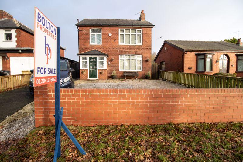 Manchester Road, Bolton BL5 3 bed detached house - £259,950