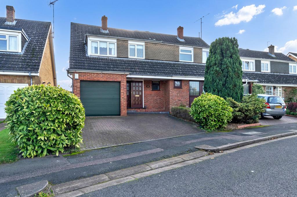 Cherry Drive, Royston SG8 3 bed semi-detached house for sale - £475,000