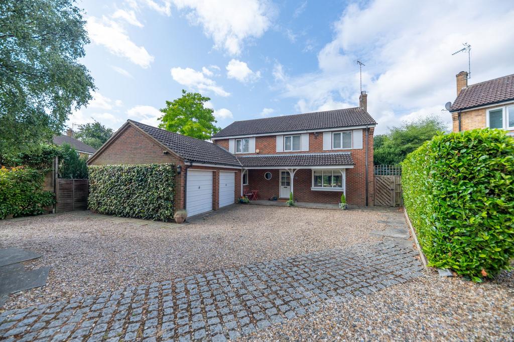 Wengeo Lane, Ware SG12 5 bed detached house for sale - £1,100,000