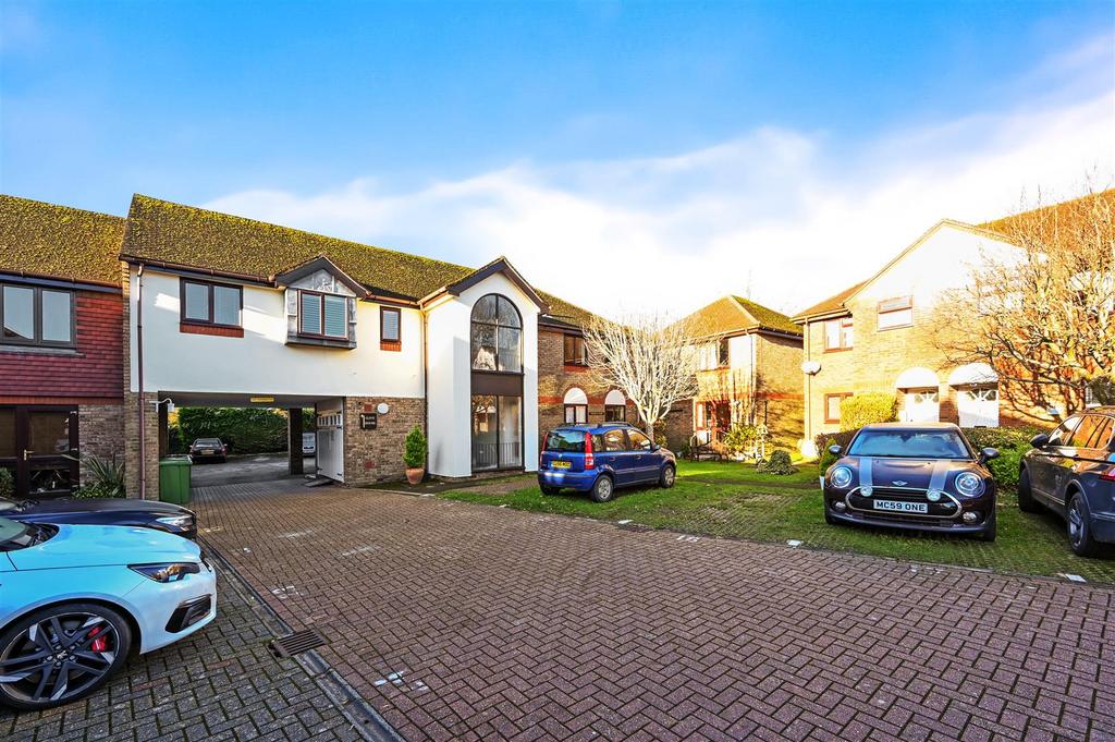 Chapman Court, Tideys Mill, Partridge... 2 bed flat - £275,000