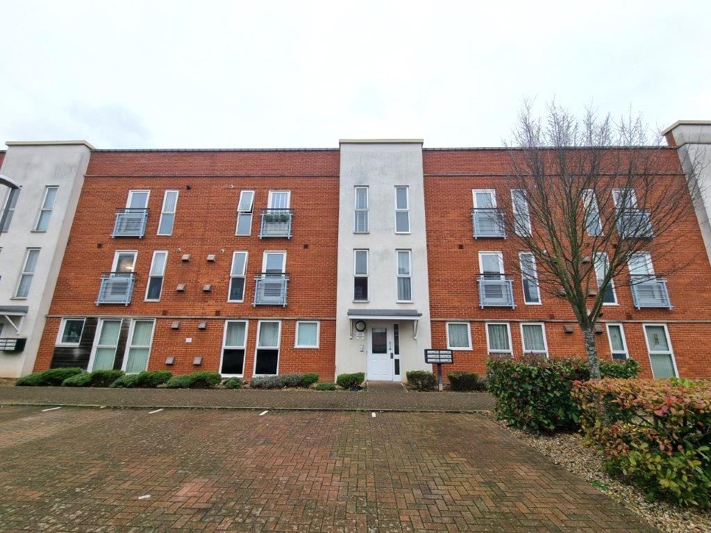 Compair Crescent, Ipswich, IP2 2 bed flat for sale - £45,000