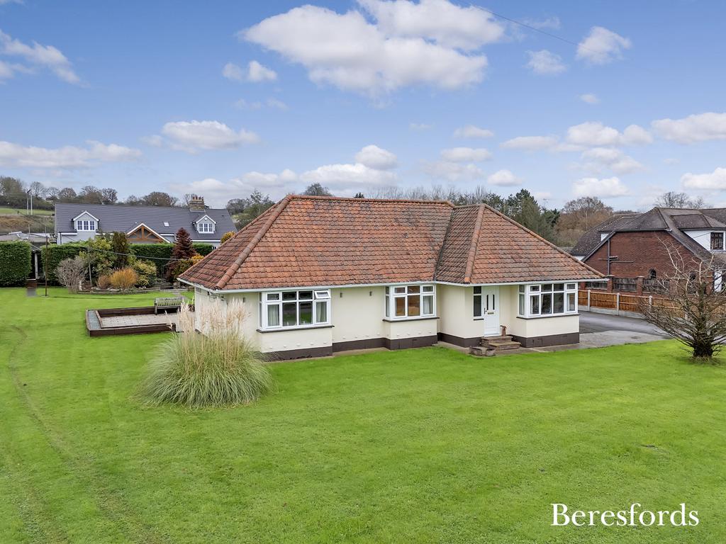 Ramsden Park Road, Ramsden Bellhouse... 3 bed bungalow - £995,000
