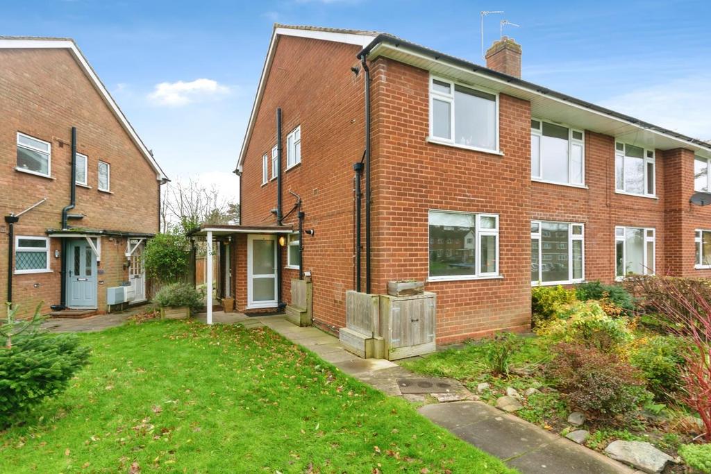 St. Johns Close, Knowle, Solihull 2 bed maisonette - £225,000