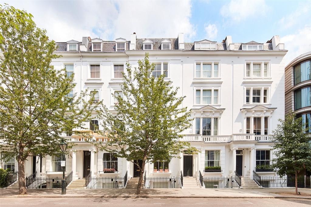 Palace Gardens Terrace, London, W8 4 bed penthouse to rent - £36,833 ...