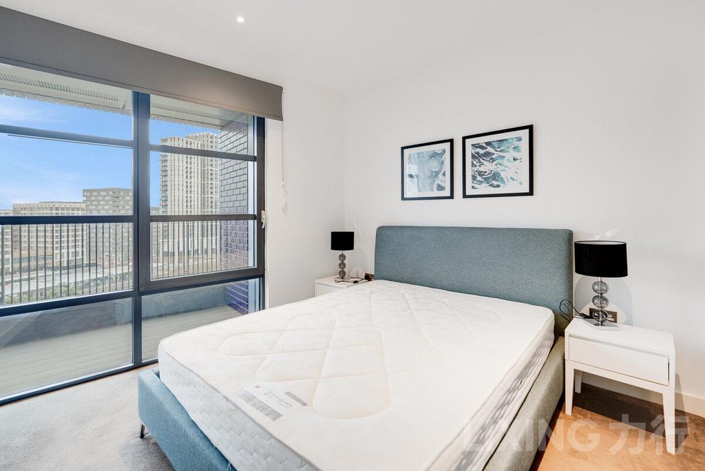 Lookout Lane, Canning Town, E14 0TG 1 bed apartment - £2,245 pcm (£518 pw)