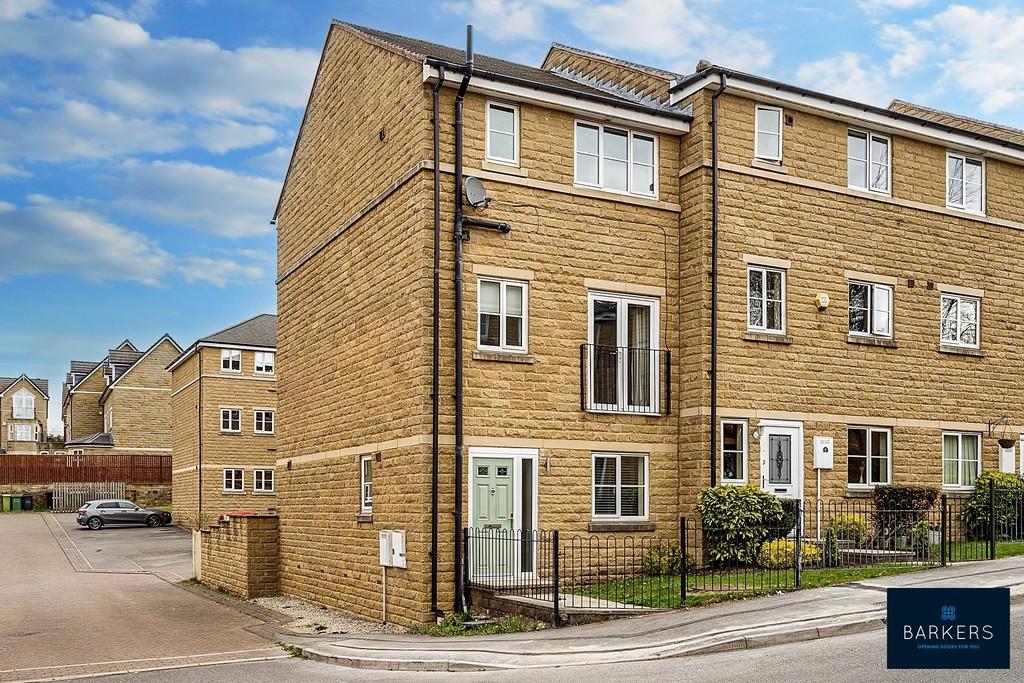 Bank View, Birkenshaw 3 bed townhouse - £229,950