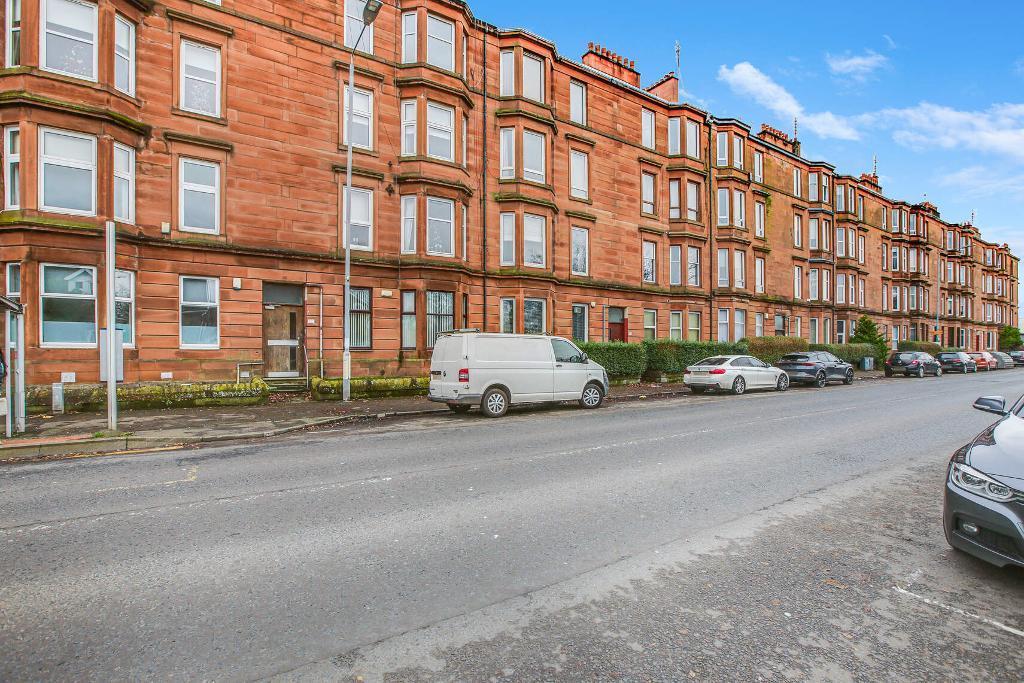 Shettleston Road, Sandyhills, G32 9AW 1 bed flat - £115,000