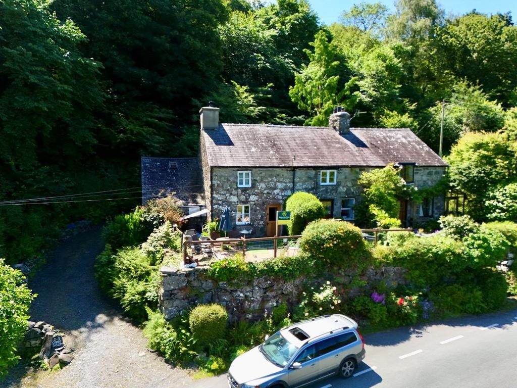 2 Capel Seion, Arthog LL39 1AX 4 bed semi-detached house for sale - £ ...