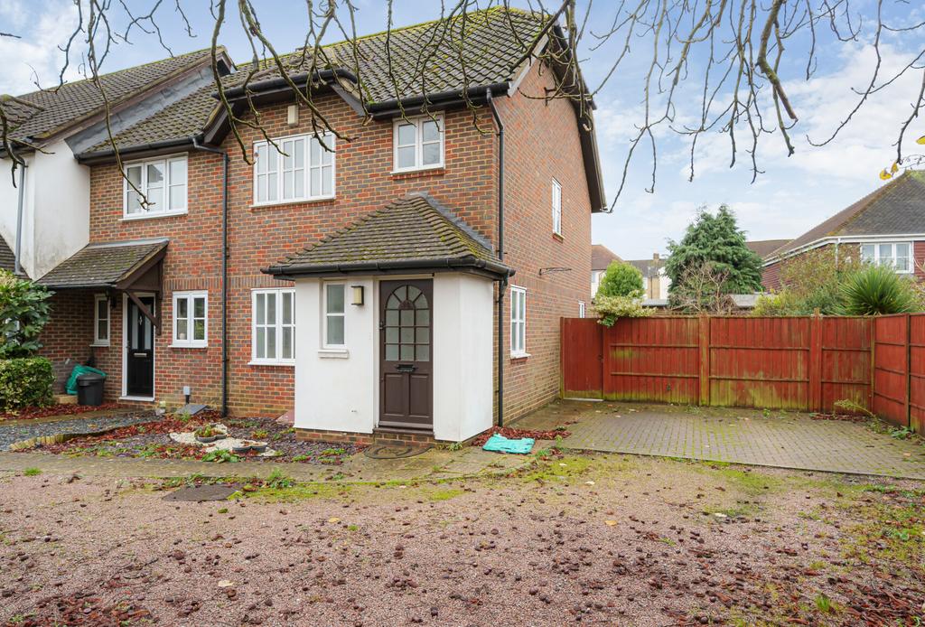 Silk Mills Close, Kent TN14 3 bed end of terrace house - £525,000