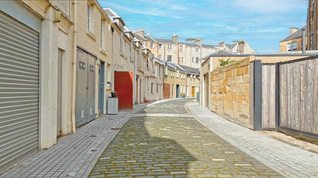 Park Terrace Lane, Park District, G3 6BQ Mews - £349,000