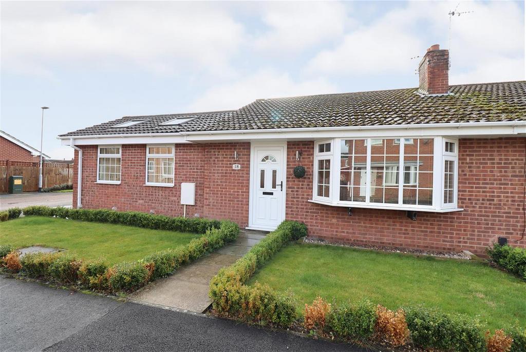 Springfield Road, Pocklington 2 bed semi-detached bungalow for sale - £ ...