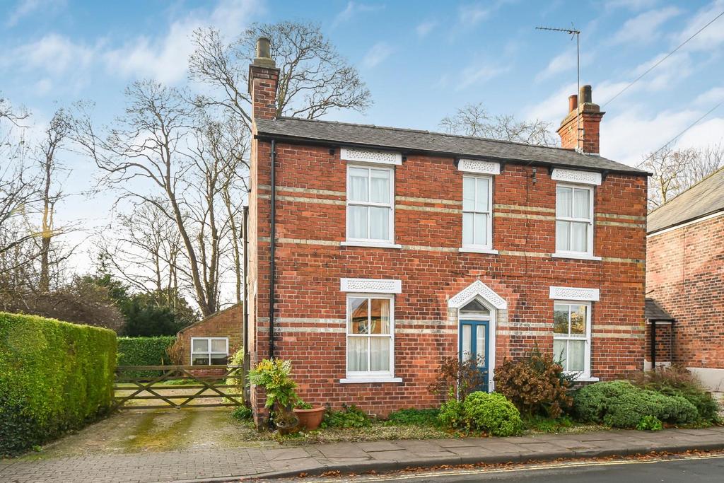 Long Lane, Beverley, HU17 0NH 3 bed detached house for sale - £625,000