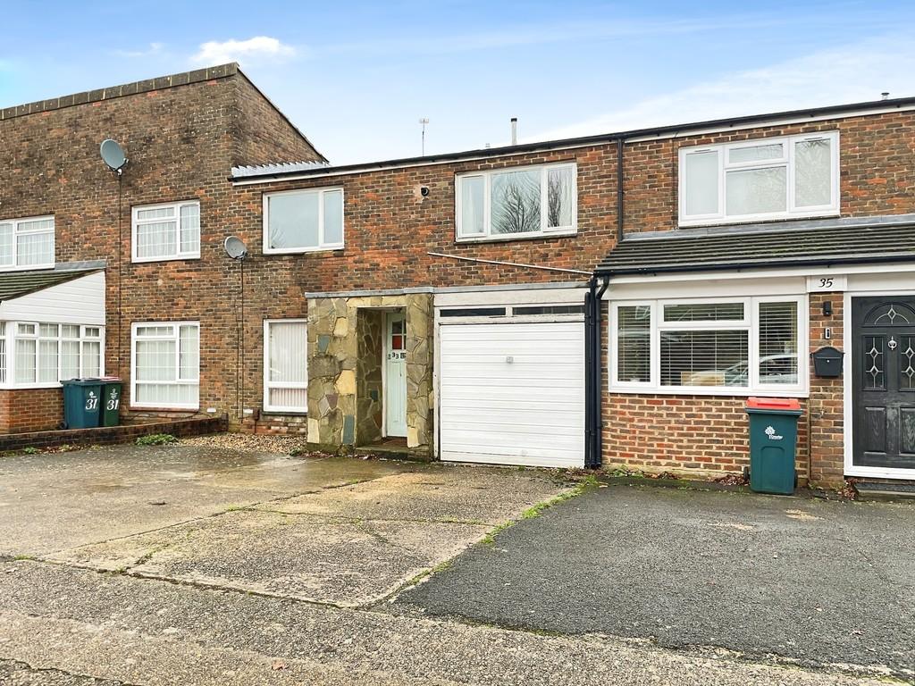 Broadfield, Crawley 4 bed terraced house for sale - £300,000