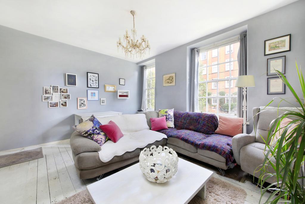 White House, Vicarage Crescent, London 3 bed flat - £575,000