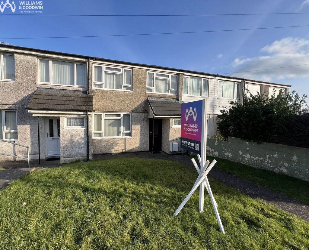 Bron Dinas, Llangefni, Anglesey, LL77 3 bed terraced house - £137,950