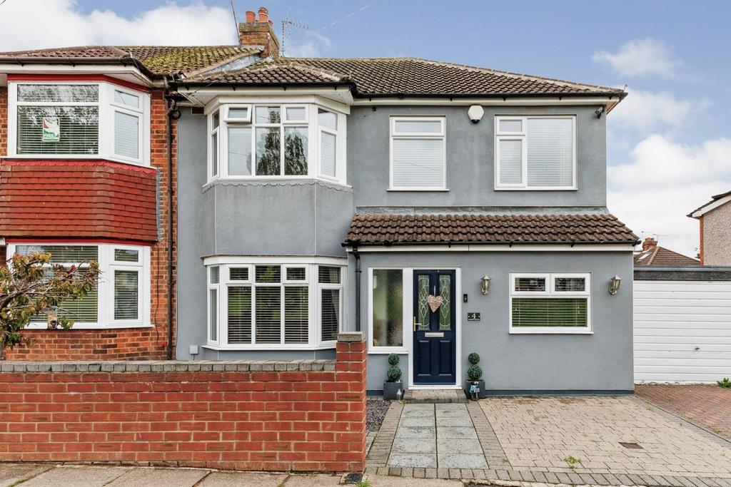 Belgrave Square, Coventry CV2 4 bed semi-detached house for sale - £350,000