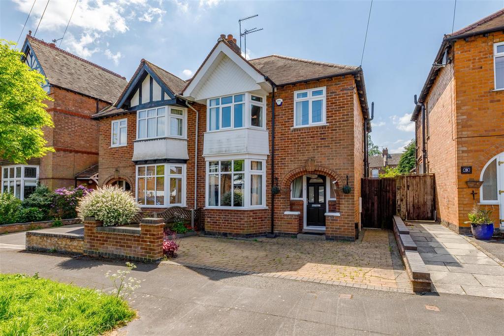 Acacia Road, Leamington Spa CV32 3 bed semi-detached house - £450,000
