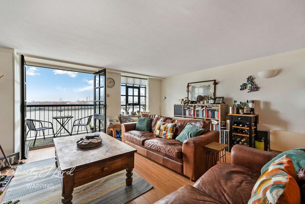 Merchant Court, Wapping Wall, London... 1 bed apartment for sale - £750,000