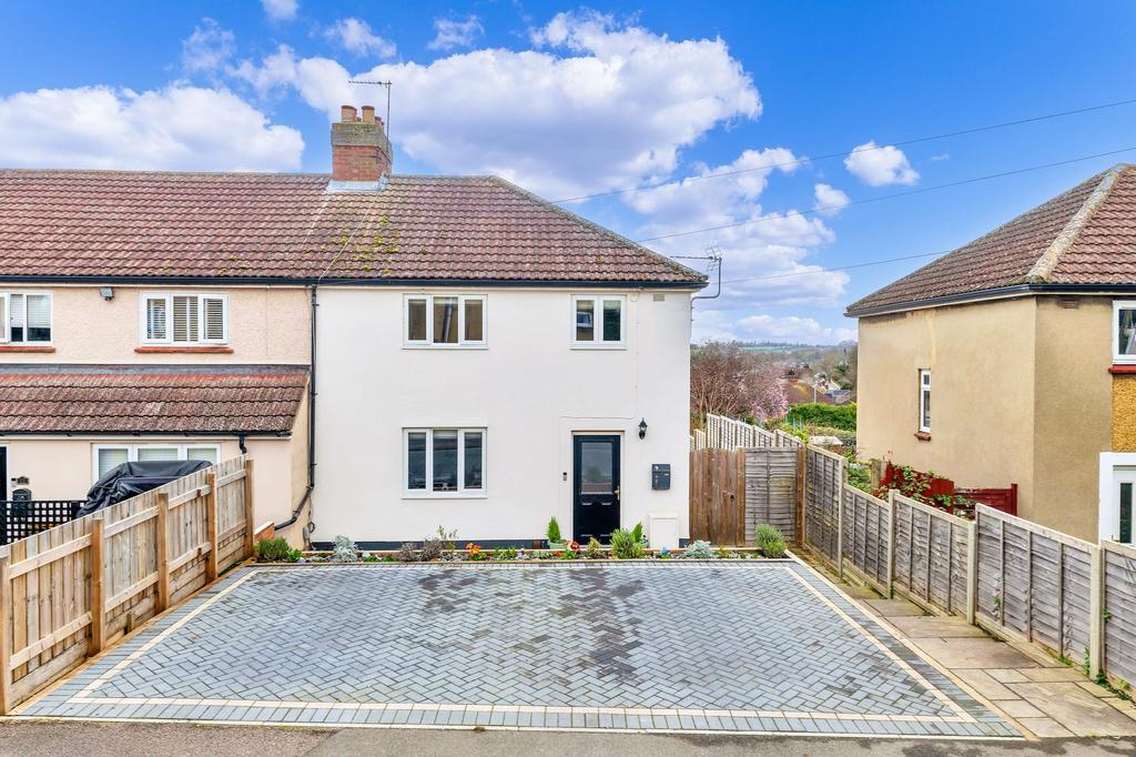 Stake Piece Road, Royston SG8 3 bed end of terrace house - £400,000