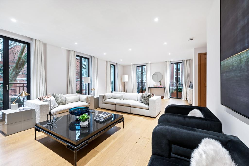 Henry Moore Court, Manresa Road, London 4 bed terraced house - £36,833 ...