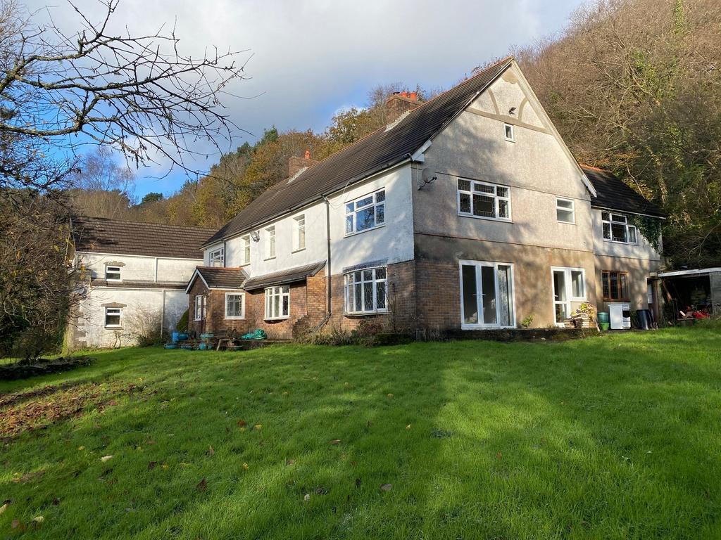 Cadoxton, Neath, Neath Port Talbot. 9 bed property with land - £799,995