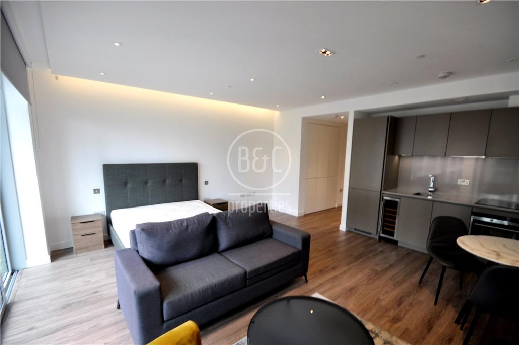 Piazza Walk, Goodman Field, London, E1 Studio - £2,383 pcm (£550 pw)