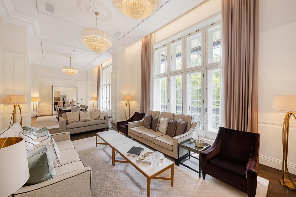 Connaught Place, London, W2 4 bed flat to rent - £36,833 pcm (£8,500 pw)