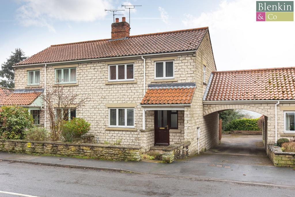 Oswaldkirk, North Yorkshire, YO62 5XT 3 bed cottage - £950 pcm (£219 pw)