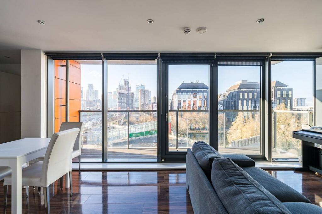 Elektron Tower, Canary Wharf, London... 2 bed flat for sale - £450,000