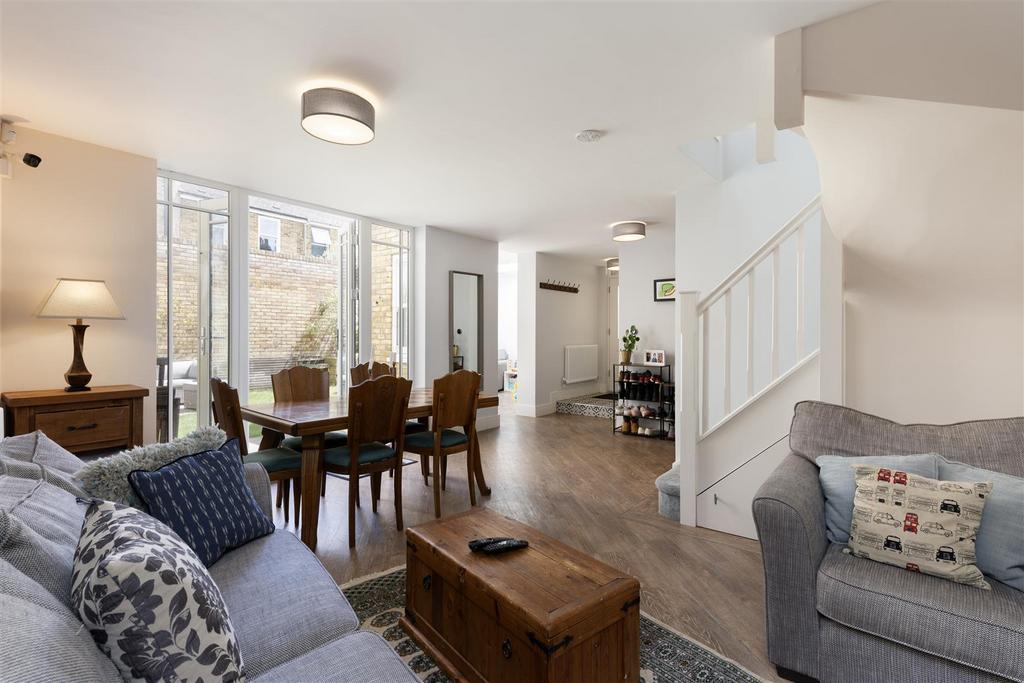 Commondale, London 3 bed end of terrace house - £1,100,000
