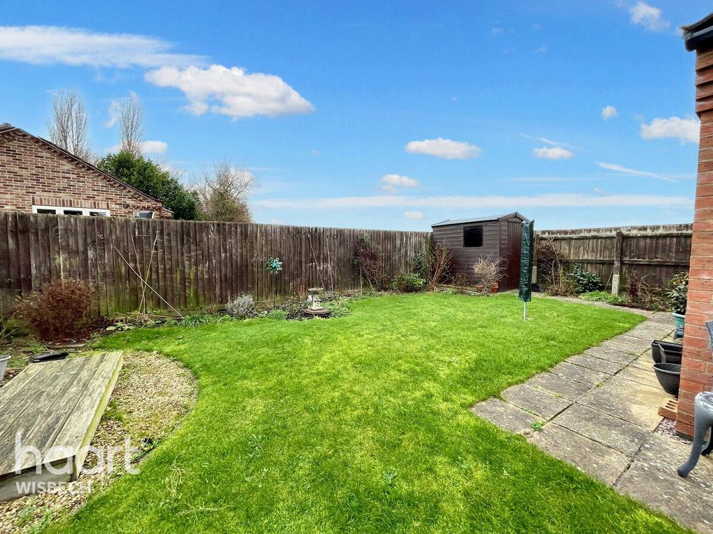 Swan Gardens, Parson Drove 3 bed detached bungalow for sale - £325,000