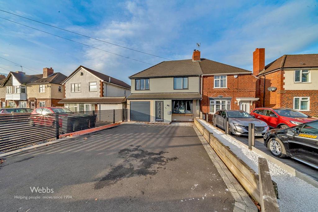 Salters Road, Walsall Wood WS9 3 bed semi-detached house - £280,000