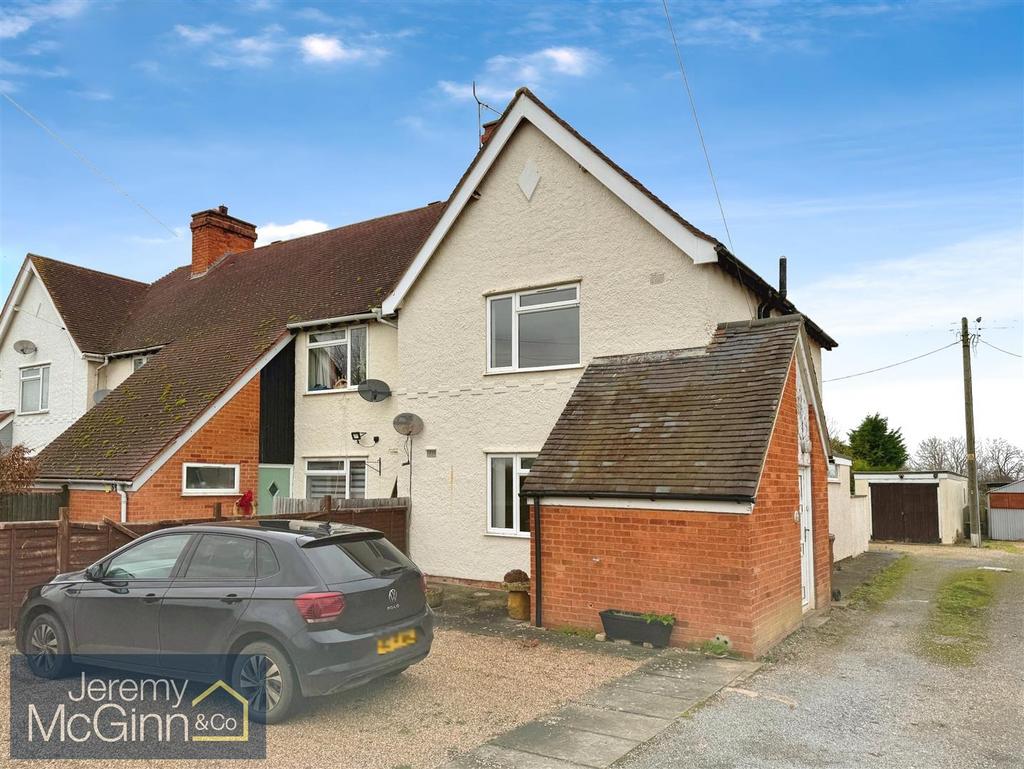 Broad Marston Road, Pebworth 3 bed semi-detached house - £280,000