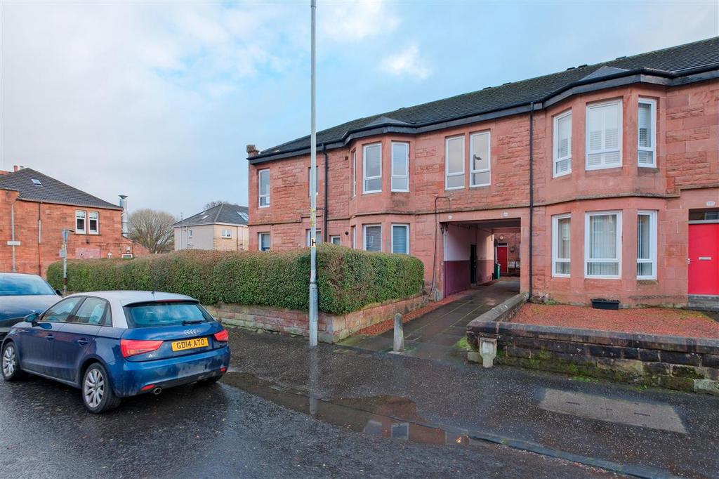Manse Road, Motherwell 2 bed apartment - £120,000