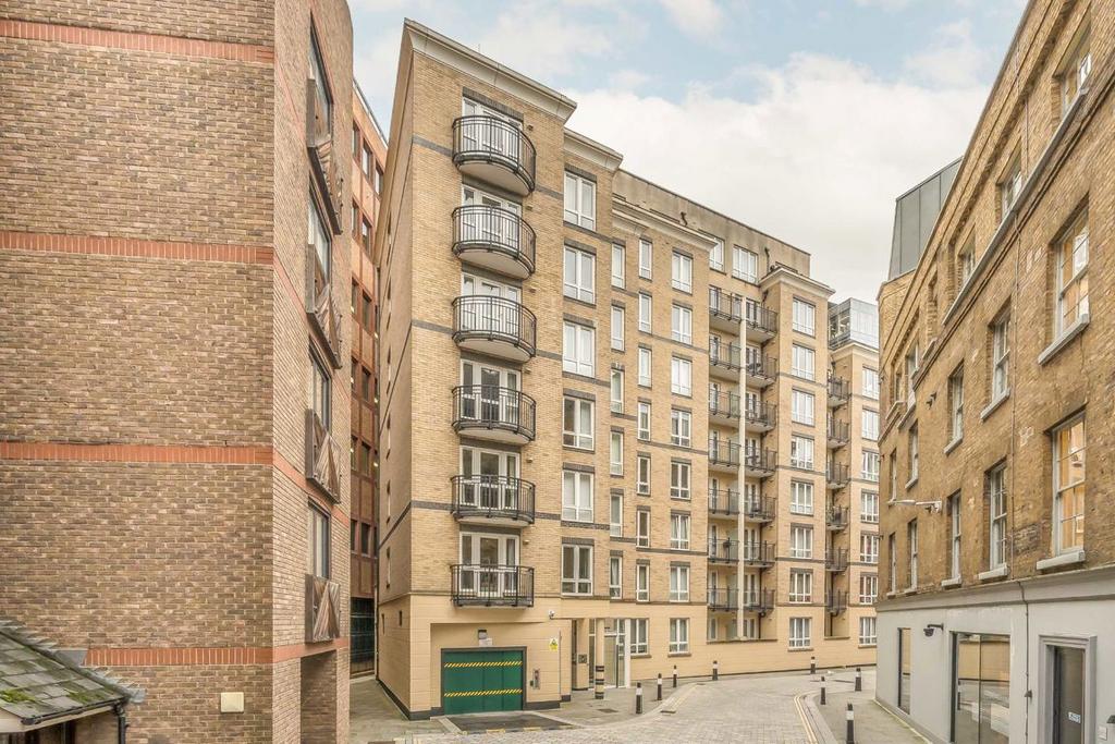 Bartholomew Close, London EC1A 1 bed flat for sale - £450,000