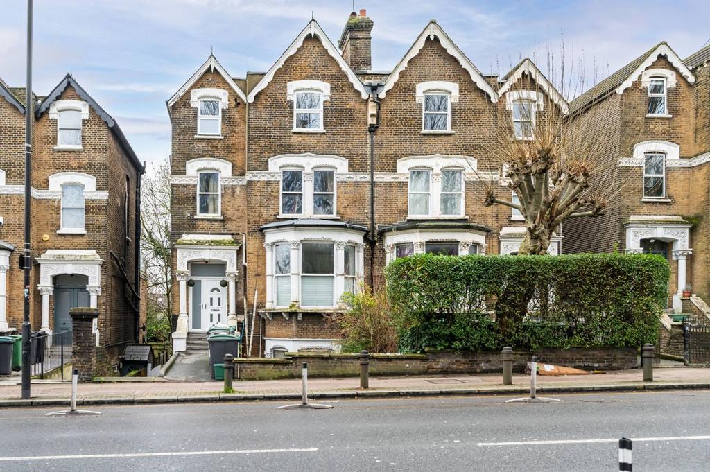 Green Lanes, London, N4 1DA... 1 bed flat - £1,600 pcm (£369 pw)