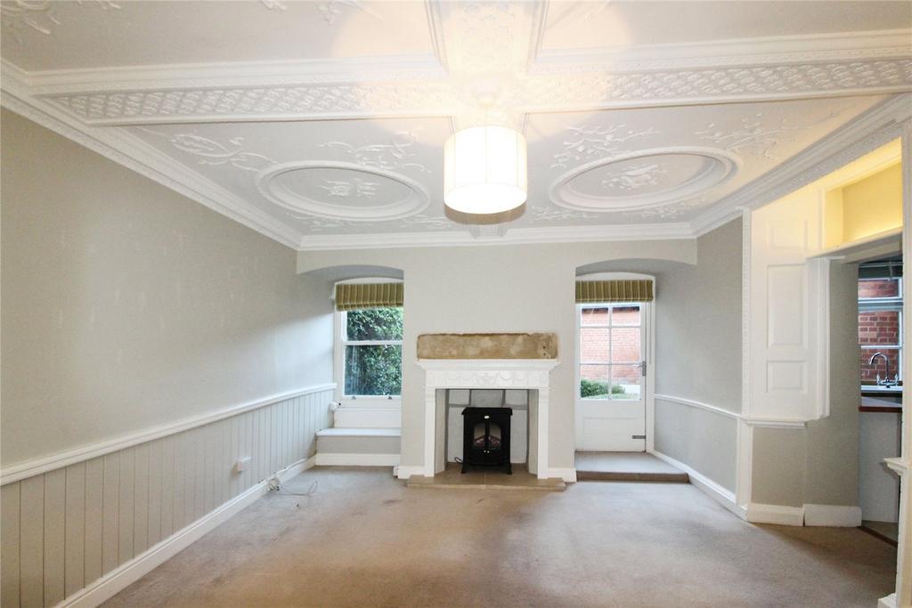 The Garden Flat, 73A Cheap Street... 2 bed apartment - £1,450 pcm (£335 pw)