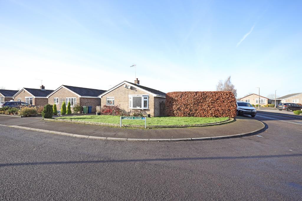 Great Bridgeford, Stone ST18 3 bed detached bungalow for sale - £270,000