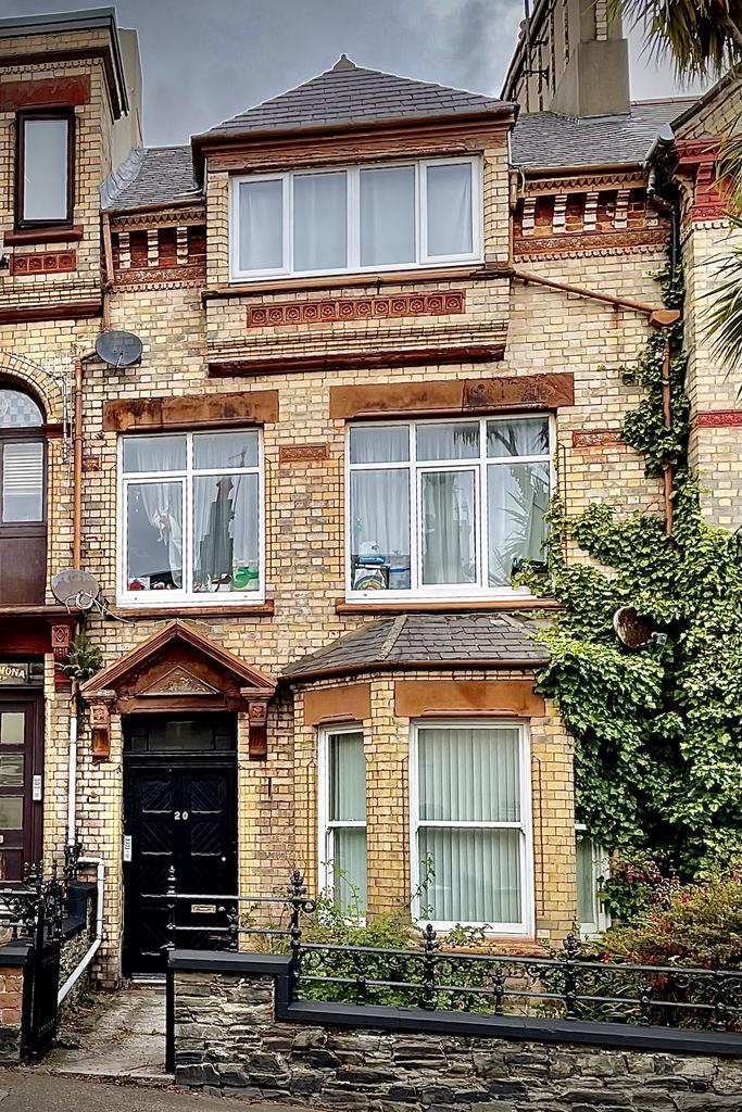 Derby Road, Isle of Man IM2 1 bed flat - £685 pcm (£158 pw)