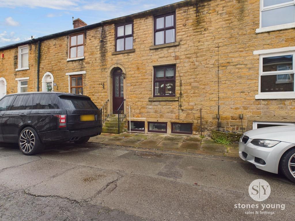 West View Place, Blackburn, BB2 2 bed cottage - £139,950