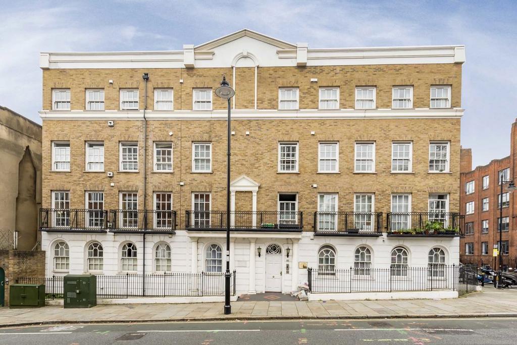 Amwell Street, London EC1R 1 bed flat - £599,950