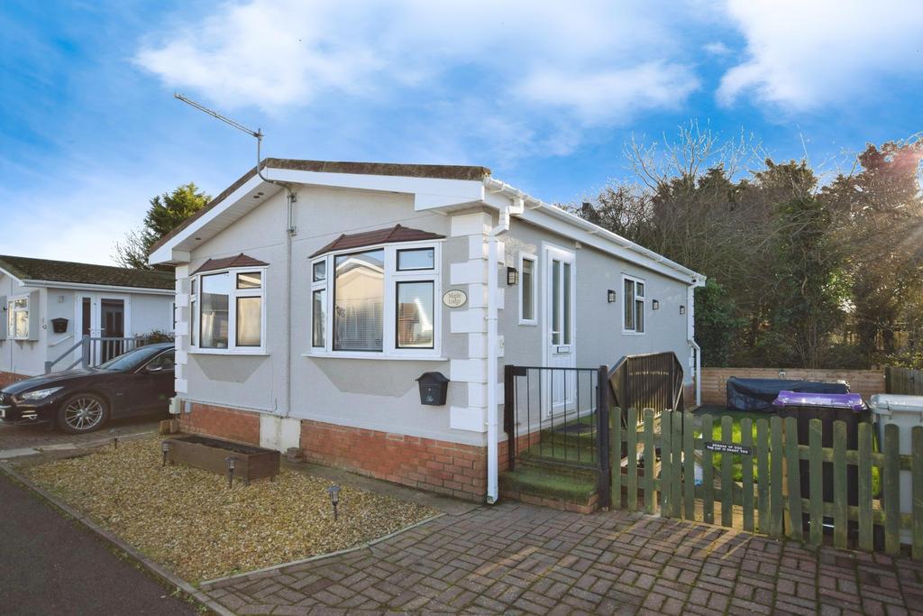 Pear Tree Manor, Wainfleet Bank PE24 2 bed park home - £87,500