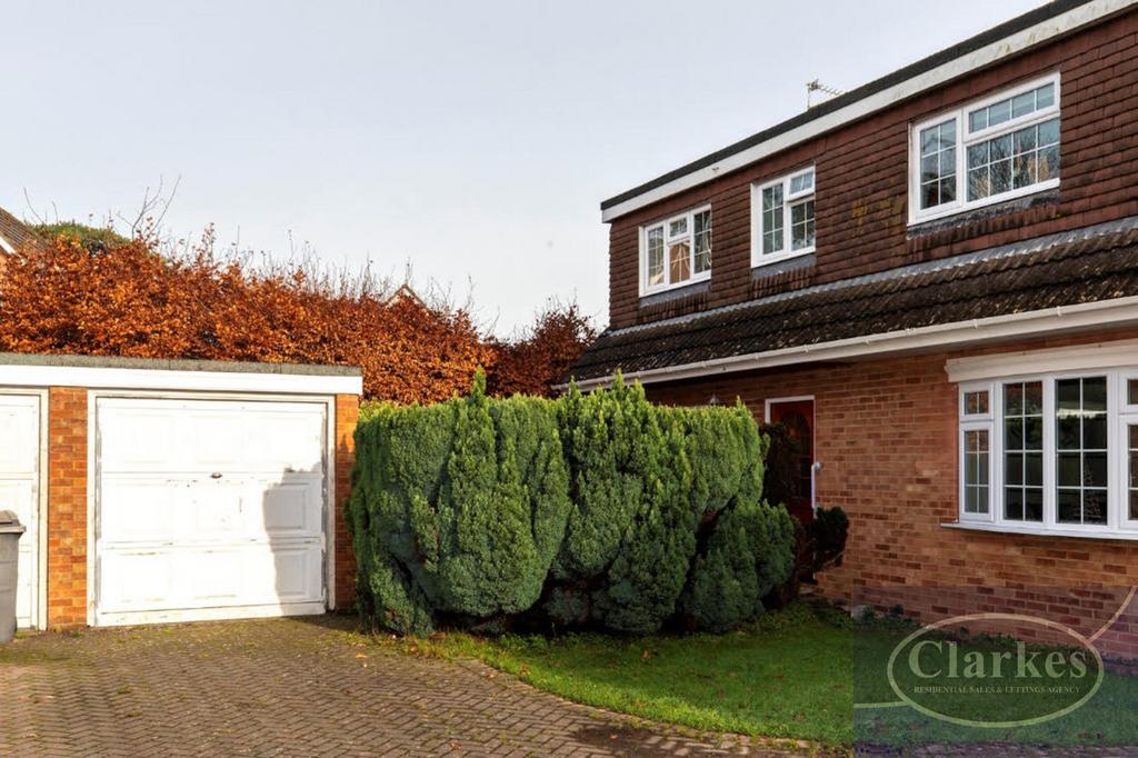 Markham Close, Bournemouth, Dorset 3 bed house - £330,000
