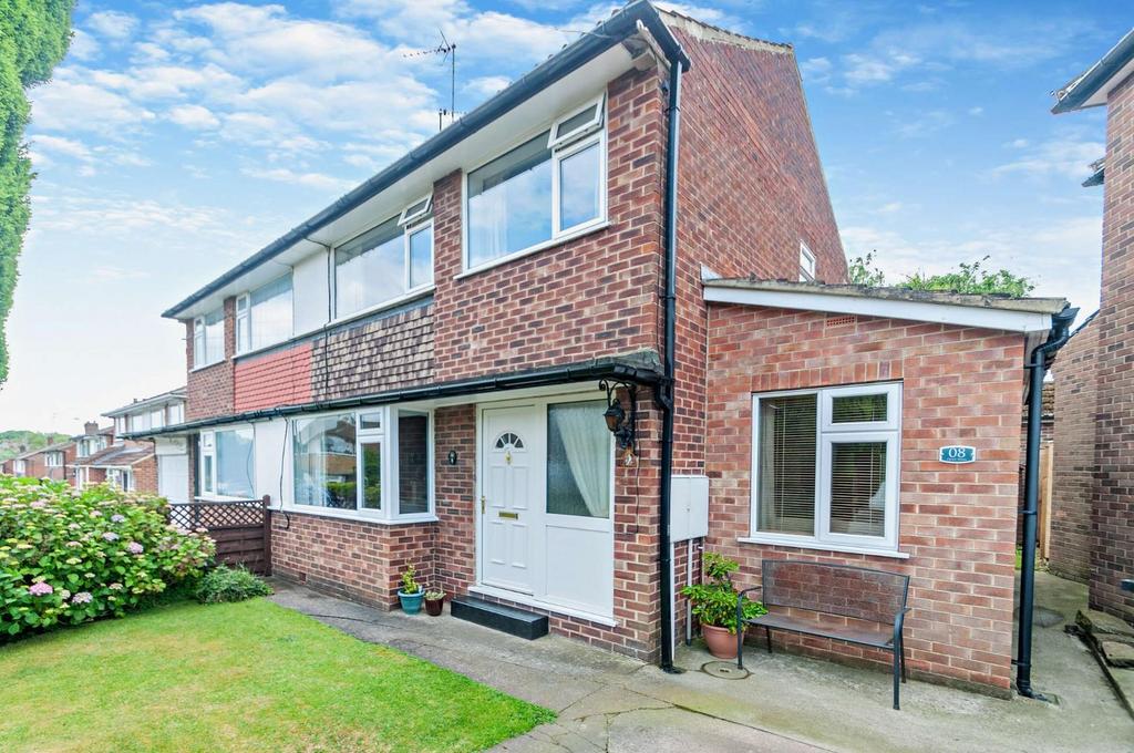 Olive Walk, Harrogate HG1 4RJ 3 bed semi-detached house - £265,000