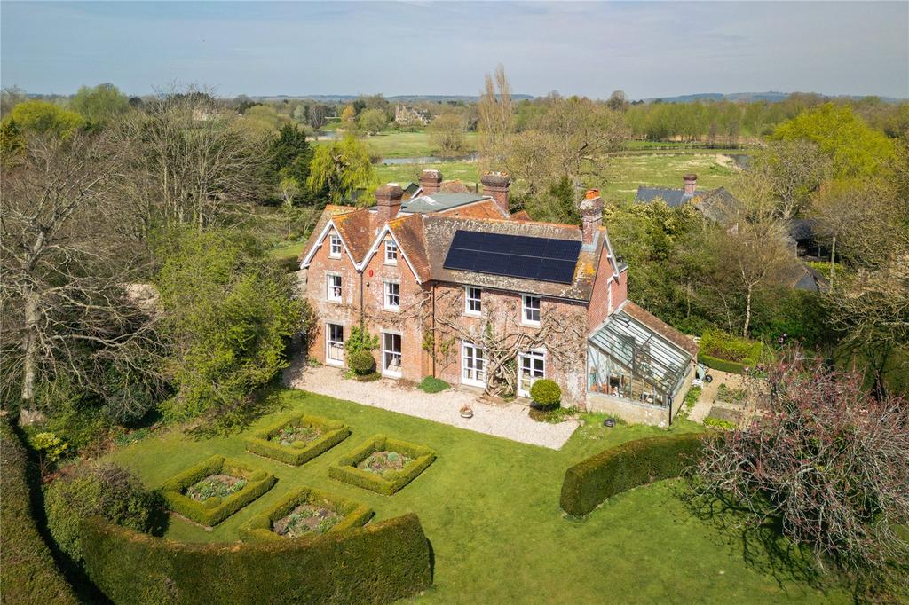 East Mills, Fordingbridge, Hampshire... 7 bed detached house - £1,750,000