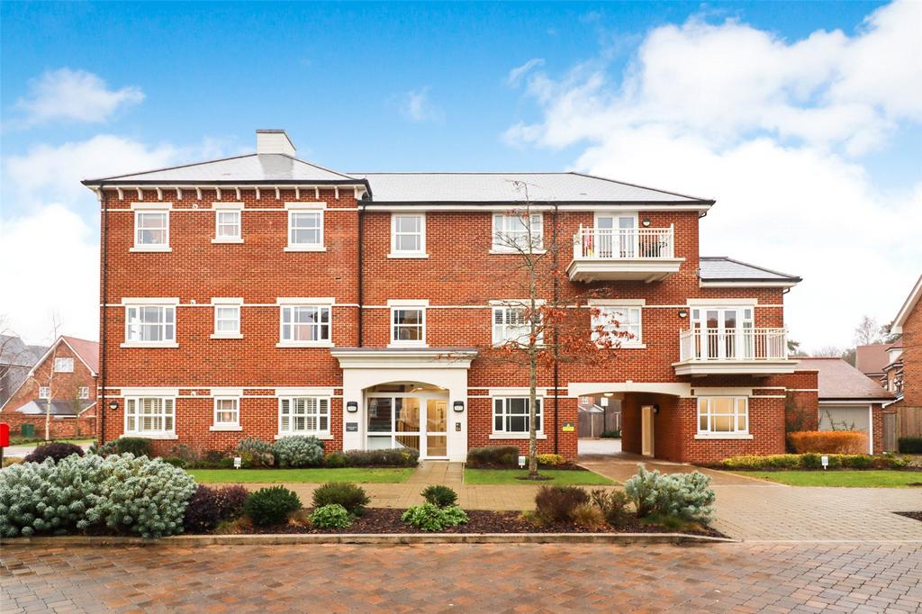 Pyestock Way, Hampshire GU51 2 bed apartment - £340,000