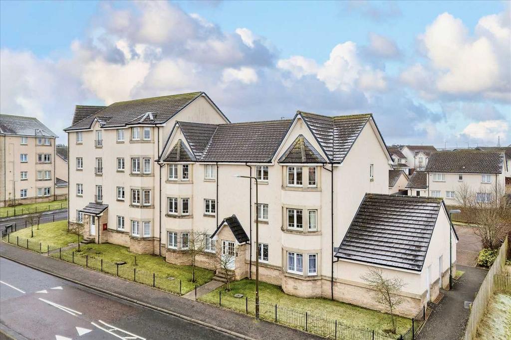 Leyland Road, Bathgate 2 bed apartment - £135,000